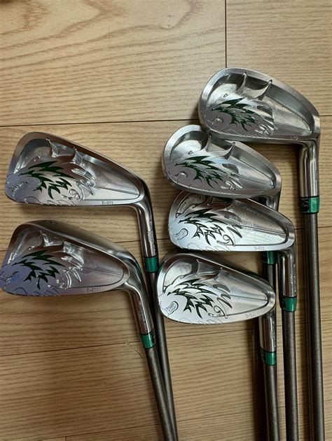 에밀리드바하마 E801 아이언5 당근 중고거래