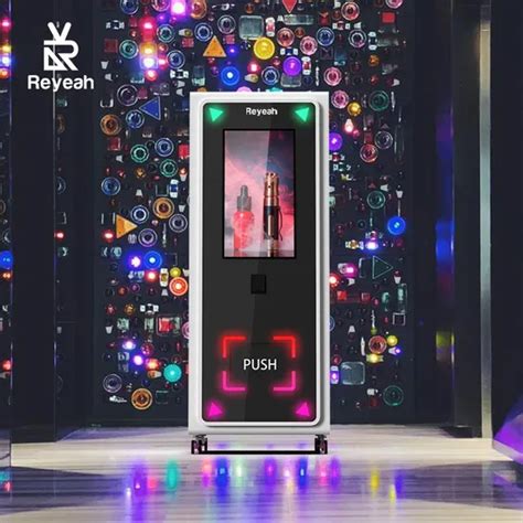 Custom Vending Machine Beauty Face Recognition Qr Code Payment Vending Machine Digital Vending
