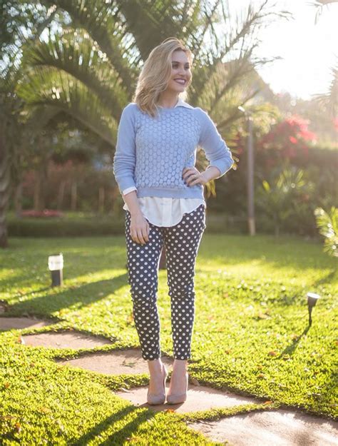 34 Ideas De Outfits Pantalón Azul Marino Outfits Pantalones Azul