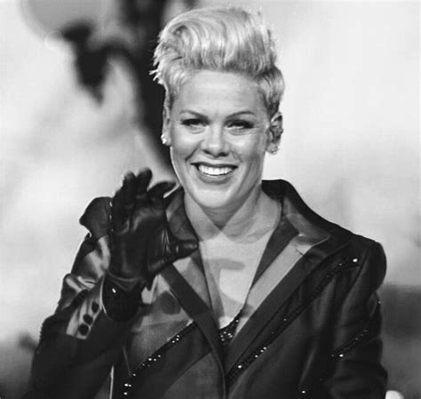 Pin By Terrell Clement On Pink Pink Singer Pnk Singer