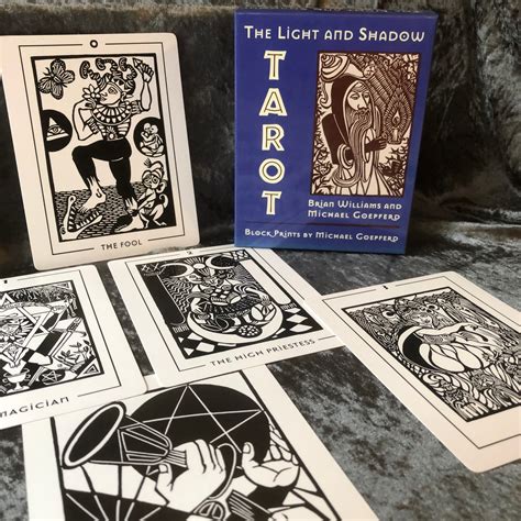 Light And Shadow Tarot Tarocks