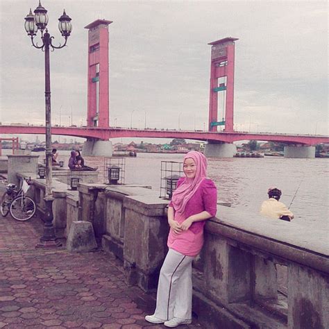 Utami Cewek Gadis Cari Jodoh Di Palembang Sumatera Selatan Indonesia