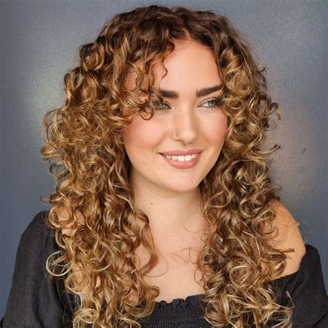 A Guide To Straight Wavy And Curly Hair Types Hair Textures Hair Chart