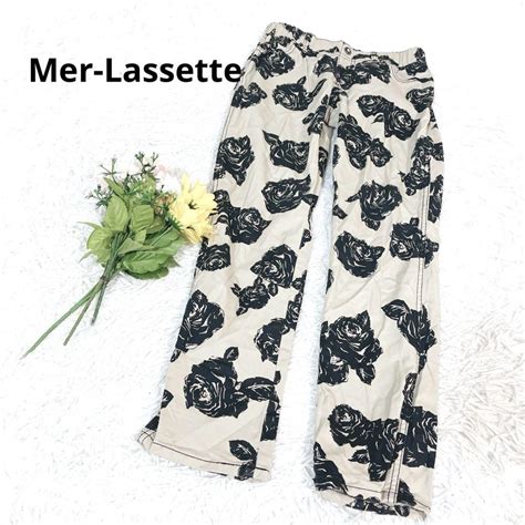 Mer Lassette【m】カジュアルパンツ 薔薇 ウエストゴム モノトーン メルカリ