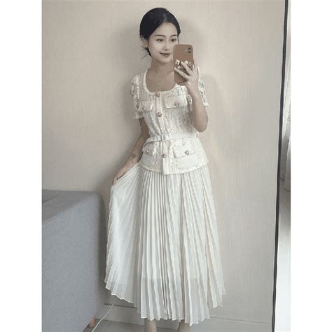 다다언니 수입 헤르스 화이트 레이스 투피스set 레이스 라운드넥 상의 롱 스커트 주름 스커트 우아한 무드 격식룩 하객룩 모임룩 시그니처 고급원피스