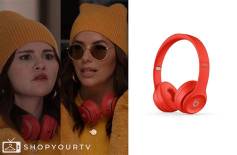 Only Murders In The Building Season 4 Episode 5 Mabels Red Headphones Shop Your Tv