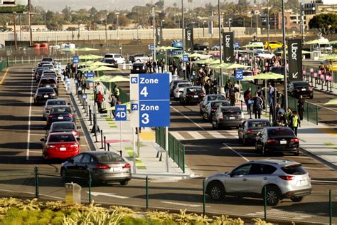 New Uber Lyft And Taxi Pickup System Starts At Lax Los Angeles Times