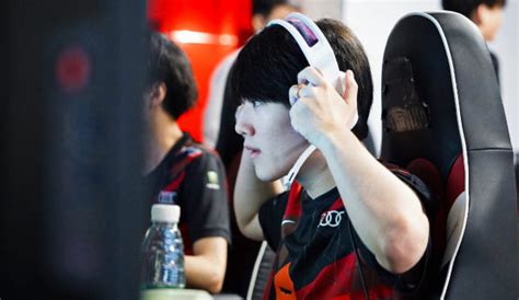 Jackeylove Celebrates The First Anniversary Of Love And The Circle Of