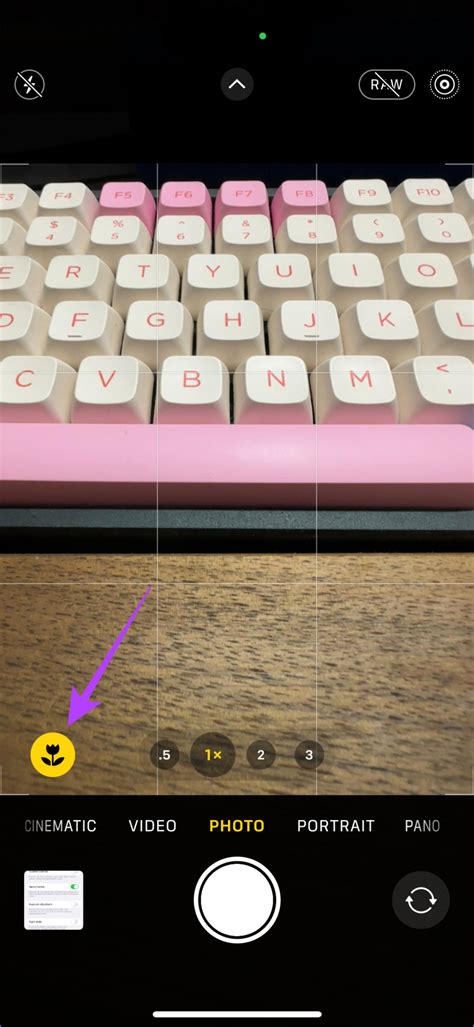how to stop iphone camera from switching to macro mode automatically