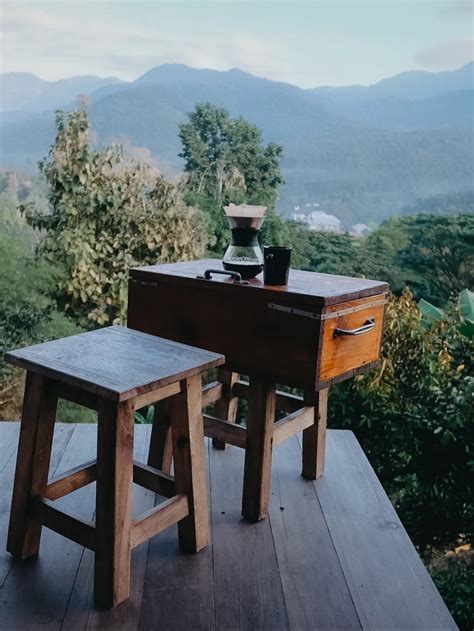 รีวิวโฮมสเตย์ นอนบ้านต้นไม้ 𝐓𝐡𝐞 𝐕𝐚𝐥𝐥𝐞𝐲 𝐨𝐟 𝐋𝐨𝐯𝐞 แกลเลอรีที่โพสต์โดย Ginaraitieownai Lemon8