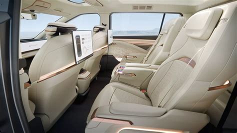 Foxtron รถมินิแวนไฟฟ้าใหม่ จากผู้ผลิต Iphone ของ Apple Autodeft ข่าวรถยนต์ รีวิวรถ รถใหม่ รถ