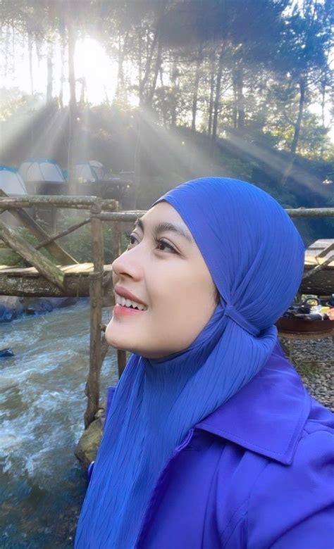 Vizza Dara Gadis Artis