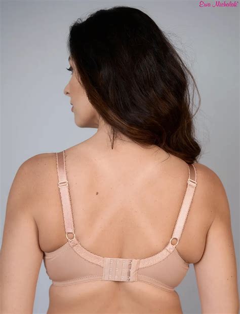 Ewa Michalak Kawalura Plp Padded Plunge Bra Kimtimates