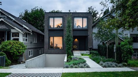Vancouver Home By Darcy Jones Architects Designed To Mesh With