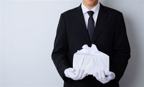 숨진 아버지 이복동생이 몰래 장례→화장 장남의 절규