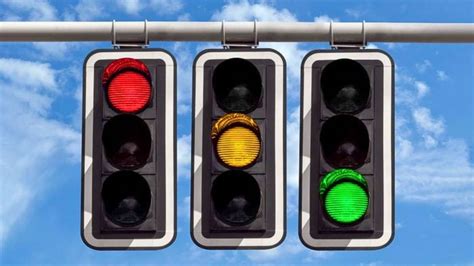 How Traffic Signals Actually Work Behind The Scenes Look
