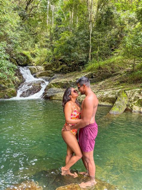 Arundathi අරුන්දතී Added A New Photo Arundathi අරුන්දතී