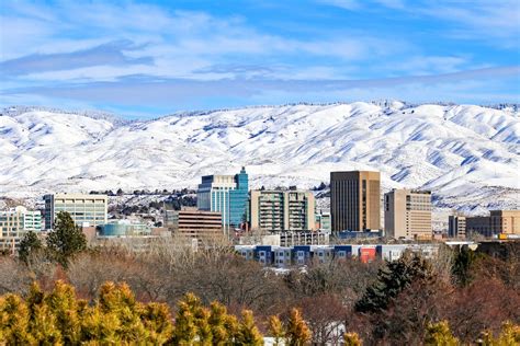 16 Adventurous And Cool Things To Do In Boise In Winter