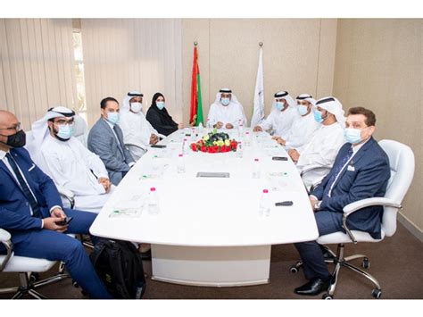 الشارقة الرياضي يناقش الهيكل التنظيمي لنادي البطائح صحيفة الخليج