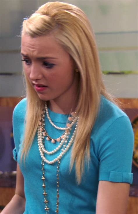 Pin On Peyton List Emma Ross From Jessie Style