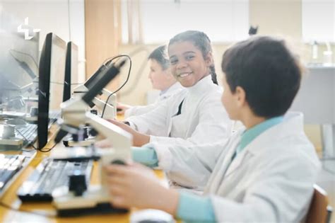 Should Smartphones Be Banned In Classrooms Technology For Learners