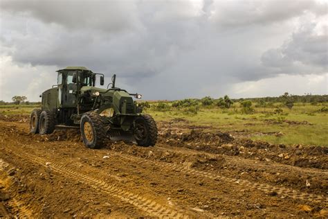 120m Road Grader No Joy In Busted Joysticks Army Sustainment Command
