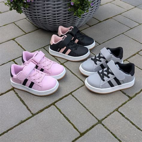 Дитяче взуття Підліткове взуття Одяг Стильні кеди для діток з нової осінньої колекції