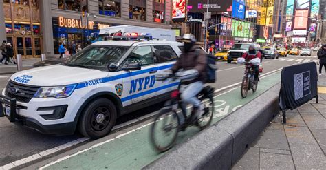Grand Jury to Hear Evidence in Times Square Assault on Police Officers - The New York Times