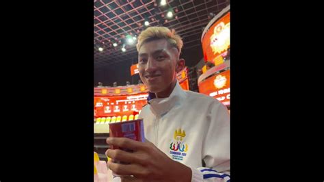 ក្រោយថ្លឹងទម្ងន់ចប់ មកស្តាប់លោកគ្រូ អេ ធឿន ធារ៉ា និង អេអាំមារិន និយាយពីការប្រកួត Youtube