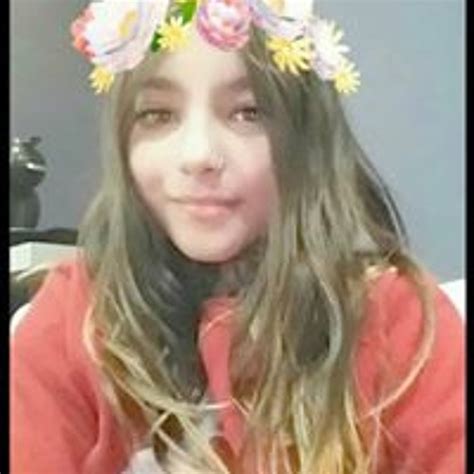 Stream Marília Pinelli Music Listen To Songs Albums Playlists For