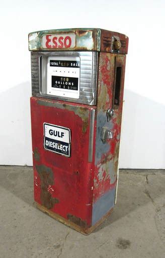 1950 Wayne Model 505 Gas Pump