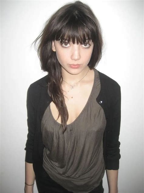 Discover More Like Girlswithbangs Daisy Lowe And Related Content Scrolller