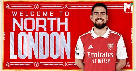 จอร์จินโญ่ ยิ้มแฉ่งสวมเสื้อ อาร์เซน่อล ค่าตัว 12 ล้านปอนด์ เซ็น