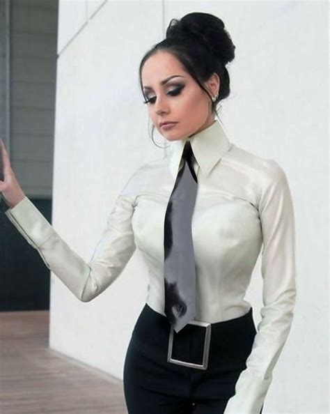 Pin By Fatrosita On Women S Shirts And Tie Women Wearing Ties Fashion Woman In Suit