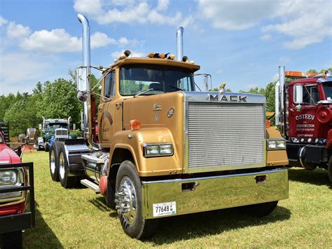 Mack Superliner Tractor At The Aths Truck Show At Lindsey Flickr