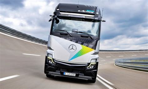 E Actros Von Mercedes Benz Trucks Besteht Alpentest