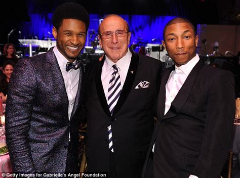 Usher Grows Kinky Curly Hair In Afro Hairstyle The Lifestyle Blog For Modern Men And Their Hair