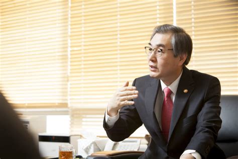 정재찬 공정위원장 다음 달부터 소셜커머스 불공정행위 조사” 전자신문