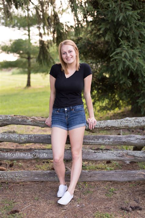 Bayleigh Klinedinst Rossville Senior 2017 Ashley Renee Photos