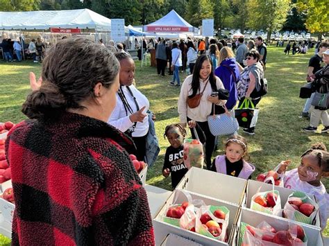 Oyster Bay Today Mill Neck Apple Festival Day 2 Oyster Bay Today