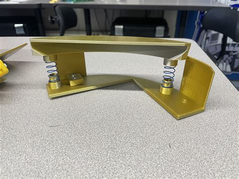 Big Red Button That Runs Around Steps With Pictures Instructables