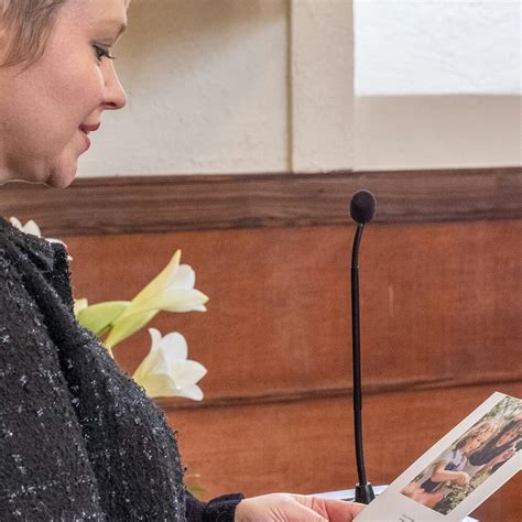 complete guide to writing a eulogy eulogy assistant professional
