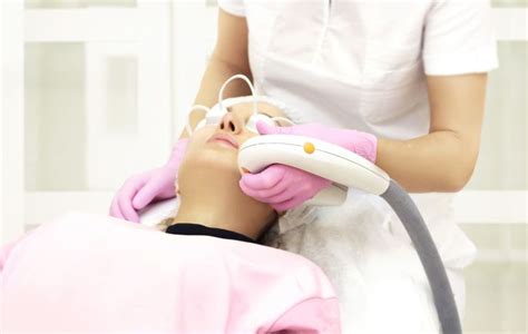 What Are The Best Treatments For Hyperpigmentation Scars New Beauty