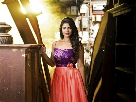 Tamil Actress Aishwarya Rajesh Photoshoot Pics 02 22880 Kollywood Zone