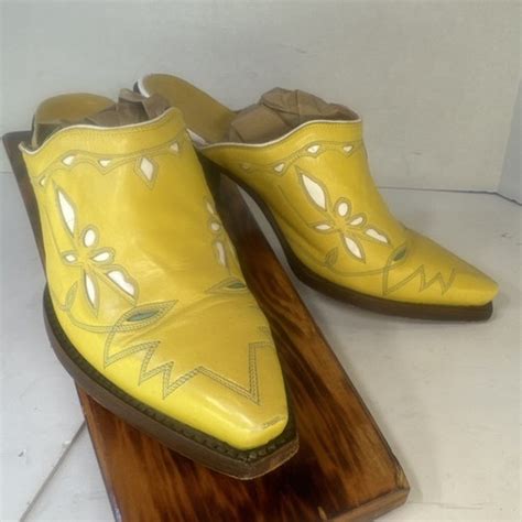 Old Gringo Leather Mules Western Style Yellow Embroidered Overlay Women