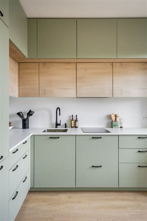 16 Green Kitchens With Wood Cabinets Inspiring Ideas For A Warm And