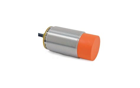 IFM IIS241 Capacitive Proximity Switch Inductive Sensor