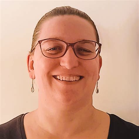 Chloé Hutter Gestalt Massage Paris