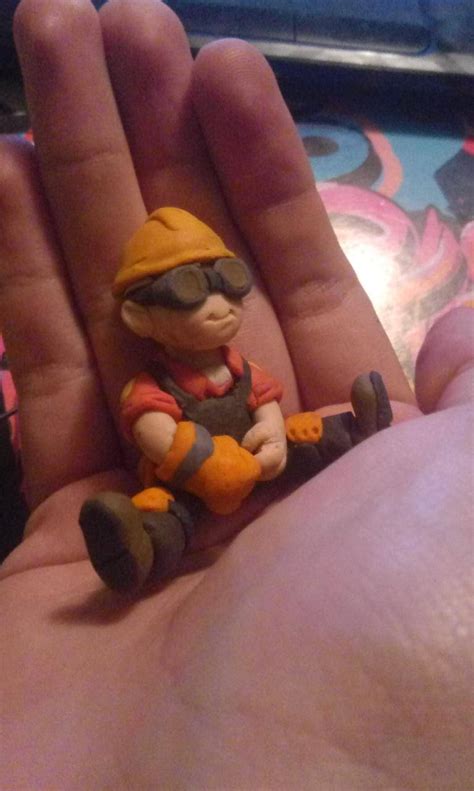 My Partner Made This Tiny Desk Engineer For Me And I Love Him Scrolller