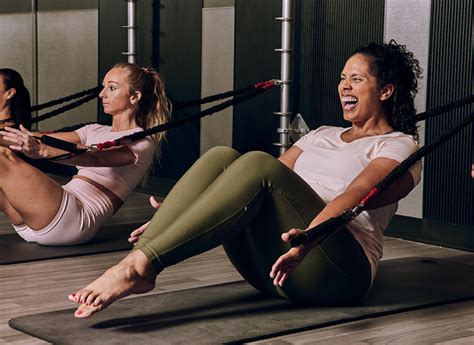 Float Flow In Motion Crunch